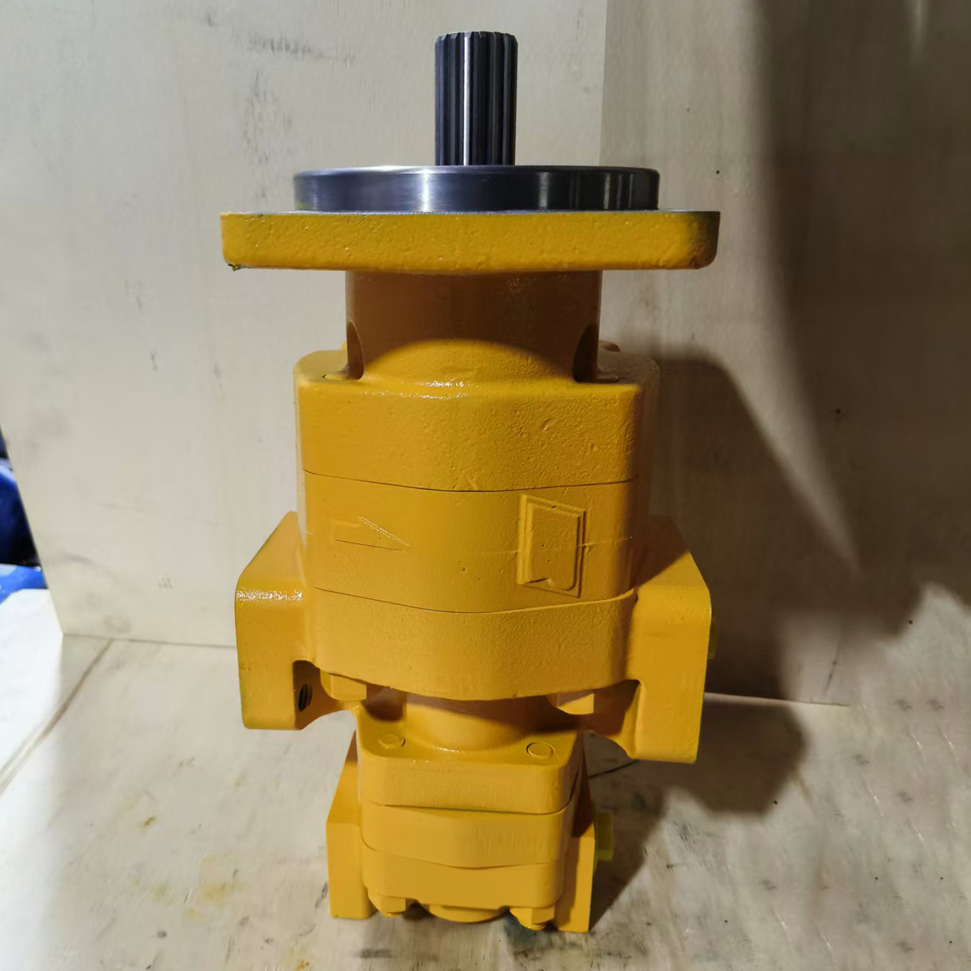 Hydraulic Pump 257954A1 for CASE Backhoe Loader 580SL 580SM