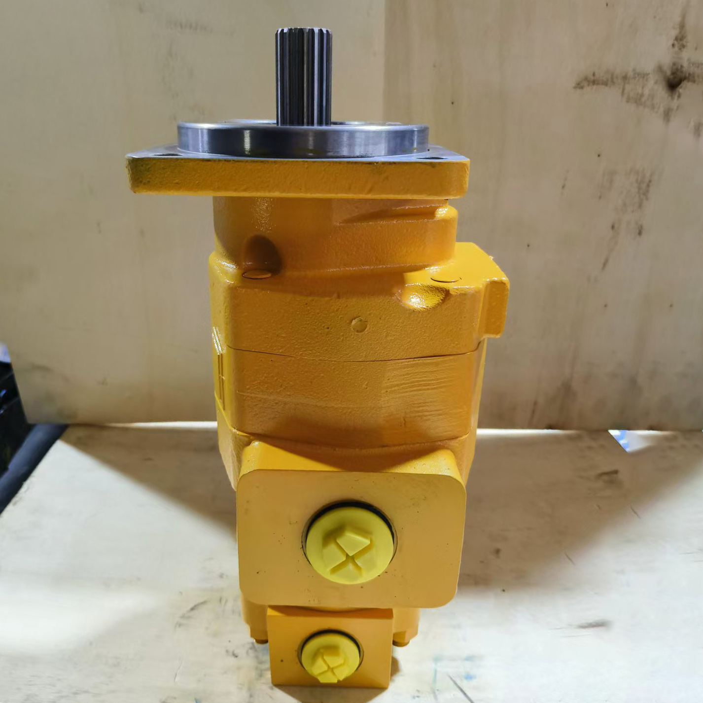 Hydraulic Pump 257954A1 for CASE Backhoe Loader 580SL 580SM